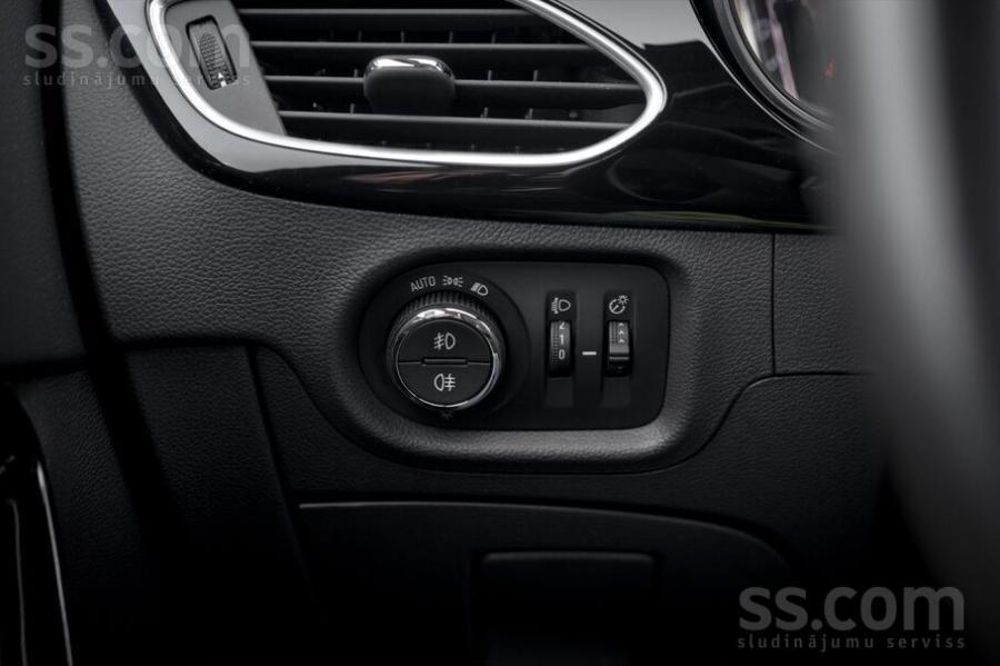 Melns Opel Astra 2017 Tukums, ar dzinēja tilpumu 1.60 L un nobraukumu 232 tūkst. km par 6990 €, foto 15 vietnē AUTOMOTO.COM.LV
