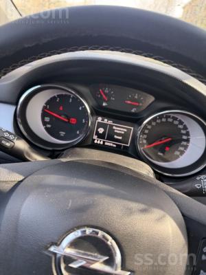 Melns Opel Astra 2017 Rīga, ar dzinēja tilpumu 1.60 L un nobraukumu 330 tūkst. km par 4200 €, foto 3 vietnē AUTOMOTO.COM.LV