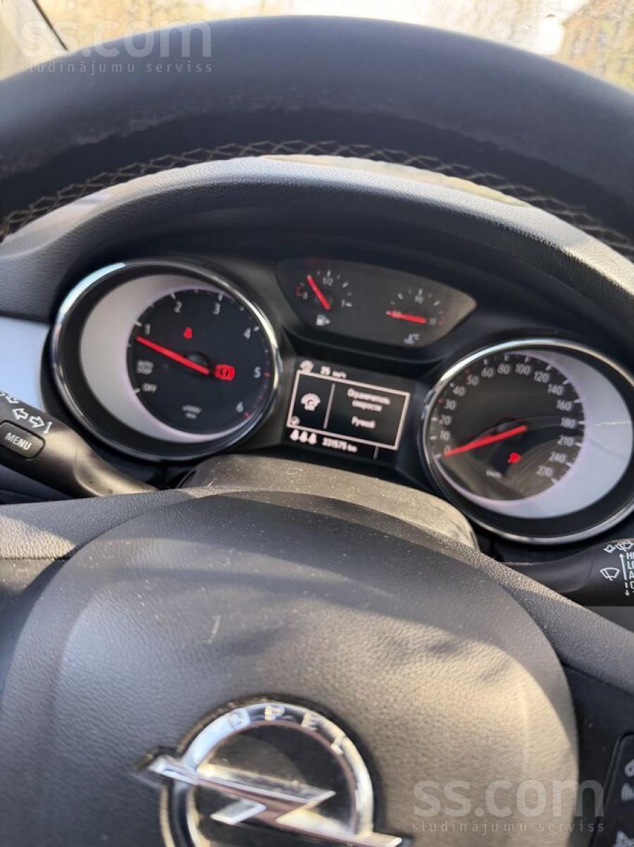 Melns Opel Astra 2017 Rīga, ar dzinēja tilpumu 1.60 L un nobraukumu 330 tūkst. km par 4200 €, foto 3 vietnē AUTOMOTO.COM.LV