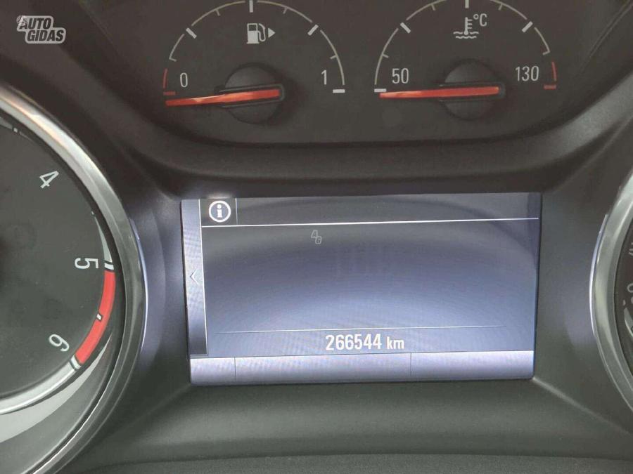 Black Opel Astra 2018 in Vilnius, with an engine capacity of 1.60 L and mileage of 267 thousand km for 6600 €, photo 27 on AUTOMOTO.COM.LV