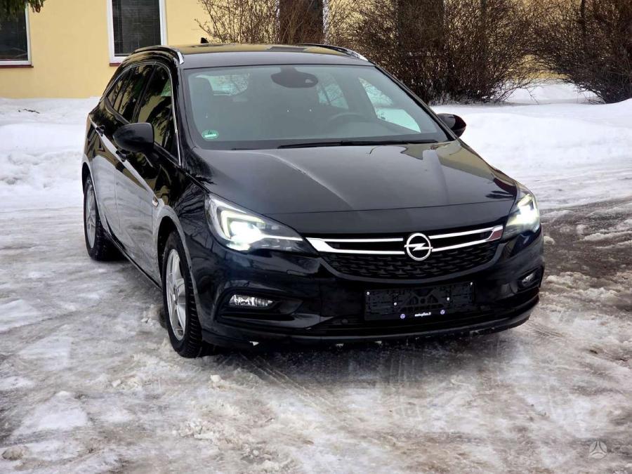 Black Opel Astra 2018 in Kedainiai, with an engine capacity of 1.60 L and mileage of 267 thousand km for 6350 €, photo 1 on AUTOMOTO.COM.LV