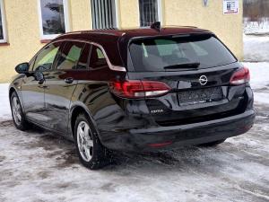 Black Opel Astra 2018 in Kedainiai, with an engine capacity of 1.60 L and mileage of 267 thousand km for 6350 €, photo 8 on AUTOMOTO.COM.LV