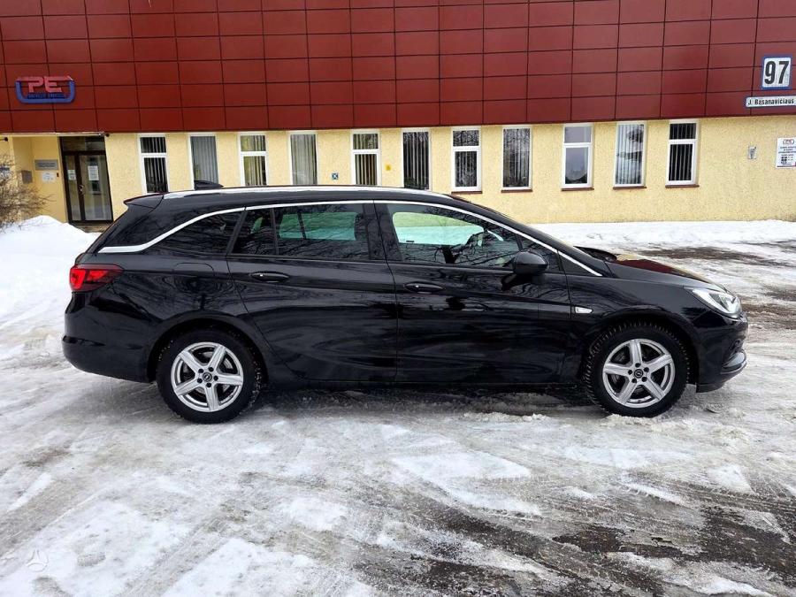 Black Opel Astra 2018 in Kedainiai, with an engine capacity of 1.60 L and mileage of 267 thousand km for 6350 €, photo 11 on AUTOMOTO.COM.LV