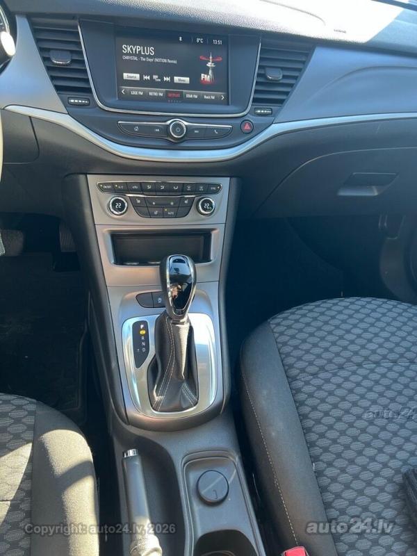 Melns Opel Astra 2018 Tallina, ar dzinēja tilpumu 1.60 L un nobraukumu 119 tūkst. km par 8500 €, foto 11 vietnē AUTOMOTO.COM.LV