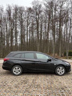 Black Opel Astra 2018 in Tallinn, with an engine capacity of 1.40 L and mileage of 88 thousand km for 13900 €, photo 3 on AUTOMOTO.COM.LV