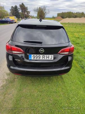Melns Opel Astra 2018 Peltsamā, ar dzinēja tilpumu 1.60 L un nobraukumu 222 tūkst. km par 7999 €, foto 7 vietnē AUTOMOTO.COM.LV