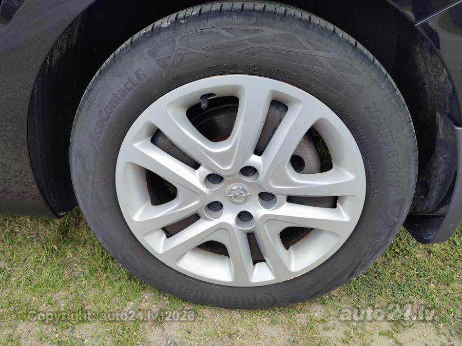 Melns Opel Astra 2018 Peltsamā, ar dzinēja tilpumu 1.60 L un nobraukumu 222 tūkst. km par 7999 €, foto 9 vietnē AUTOMOTO.COM.LV