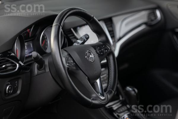 Черный Опель Астра 2018 в Елгава, объемом двигателя 1.60 л и пробегом 218 тыс. км за 8500 €, фото 8 на AUTOMOTO.COM.LV
