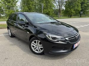 Black Opel Astra 2018 in Ogre, with an engine capacity of 1.60 L and mileage of 179 thousand km for 7550 €, photo 1 on AUTOMOTO.COM.LV