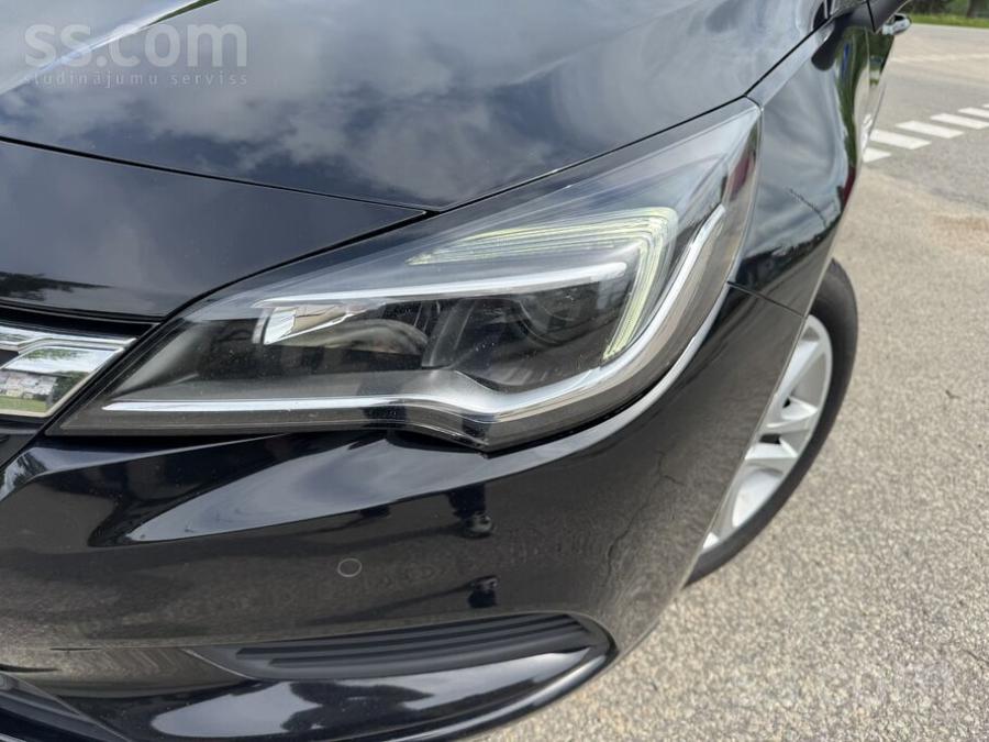 Black Opel Astra 2018 in Ogre, with an engine capacity of 1.60 L and mileage of 179 thousand km for 7550 €, photo 9 on AUTOMOTO.COM.LV