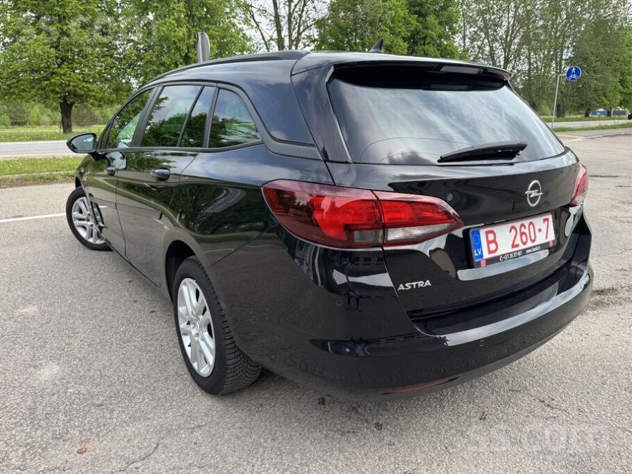Black Opel Astra 2018 in Ogre, with an engine capacity of 1.60 L and mileage of 179 thousand km for 7550 €, photo 11 on AUTOMOTO.COM.LV