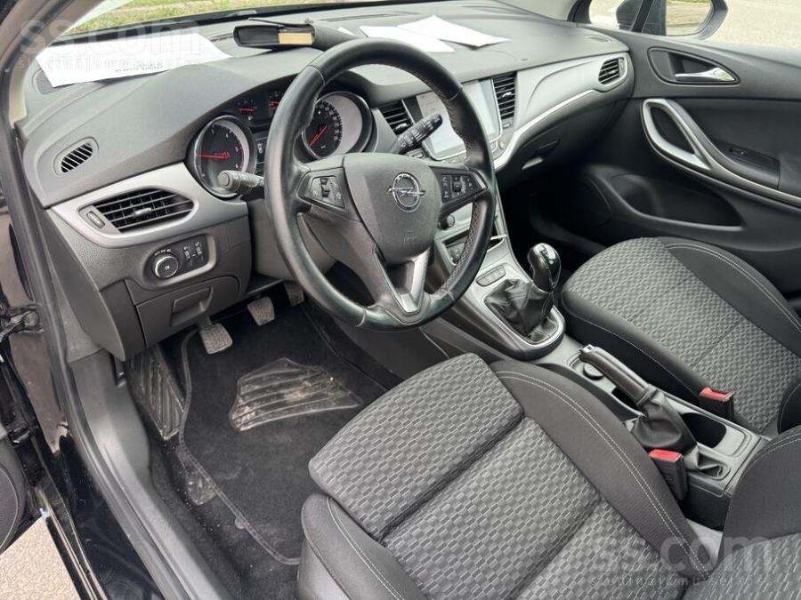 Black Opel Astra 2018 in Ogre, with an engine capacity of 1.60 L and mileage of 179 thousand km for 7550 €, photo 13 on AUTOMOTO.COM.LV