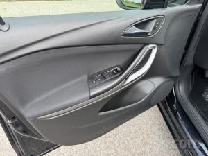Black Opel Astra 2018 in Ogre, with an engine capacity of 1.60 L and mileage of 179 thousand km for 7550 €, photo 14 on AUTOMOTO.COM.LV