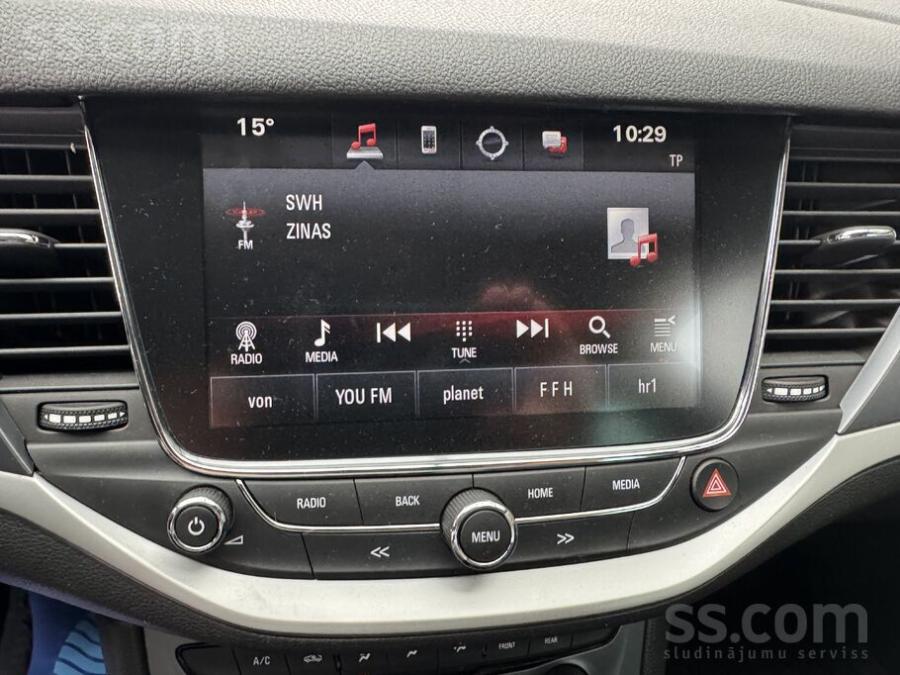 Black Opel Astra 2018 in Ogre, with an engine capacity of 1.60 L and mileage of 179 thousand km for 7550 €, photo 18 on AUTOMOTO.COM.LV
