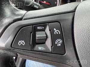 Black Opel Astra 2018 in Ogre, with an engine capacity of 1.60 L and mileage of 179 thousand km for 7550 €, photo 19 on AUTOMOTO.COM.LV