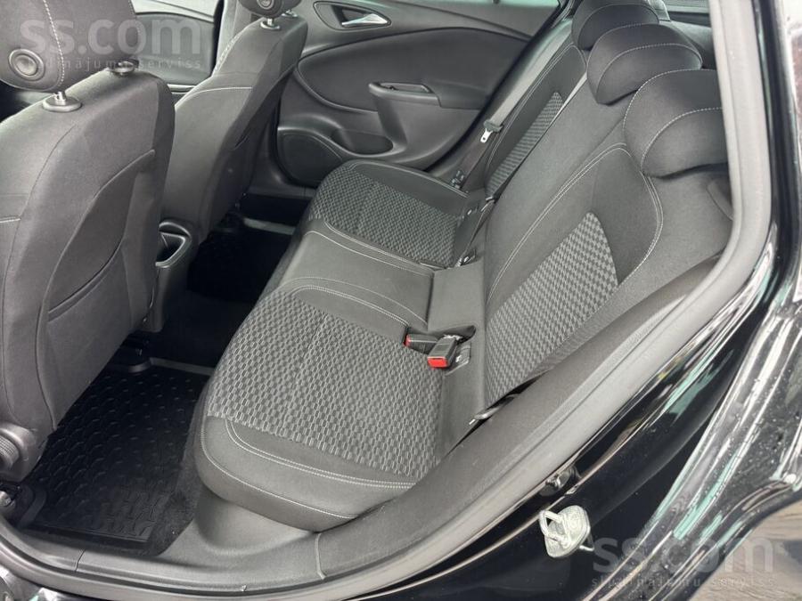 Black Opel Astra 2018 in Ogre, with an engine capacity of 1.60 L and mileage of 179 thousand km for 7550 €, photo 21 on AUTOMOTO.COM.LV