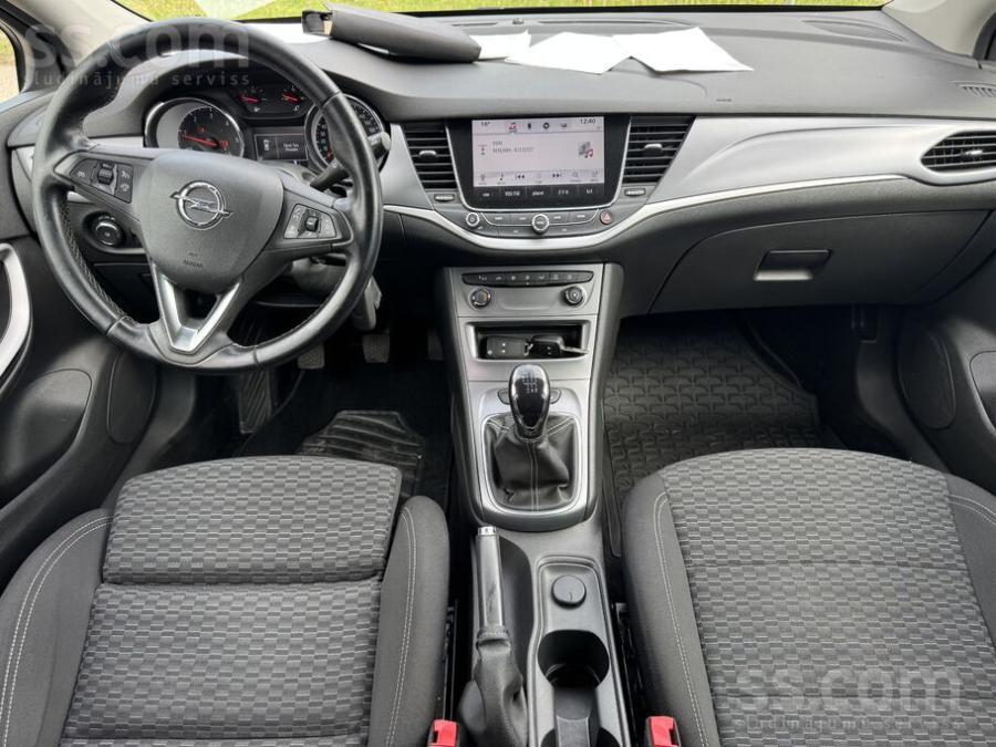 Black Opel Astra 2018 in Ogre, with an engine capacity of 1.60 L and mileage of 179 thousand km for 7550 €, photo 25 on AUTOMOTO.COM.LV