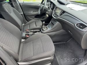 Black Opel Astra 2018 in Ogre, with an engine capacity of 1.60 L and mileage of 179 thousand km for 7550 €, photo 27 on AUTOMOTO.COM.LV