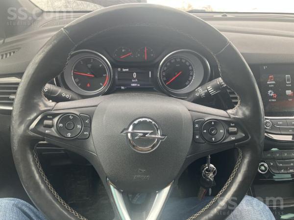 Black Opel Astra 2018 in Jekabpils, with an engine capacity of 1.60 L and mileage of 170 thousand km for 8000 €, photo 6 on AUTOMOTO.COM.LV