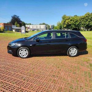 Melns Opel Astra 2018 Kauņa, ar dzinēja tilpumu 1.60 L un nobraukumu 229 tūkst. km par 5850 €, foto 5 vietnē AUTOMOTO.COM.LV
