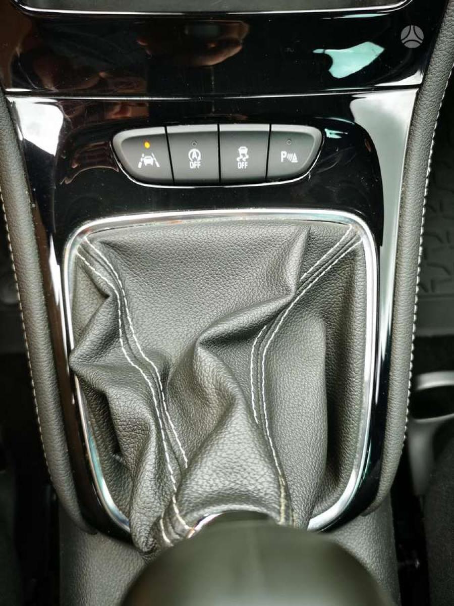 Черный Опель Астра 2018 в Радвилишкис, объемом двигателя 1.60 л и пробегом 191 тыс. км за 6750 €, фото 15 на AUTOMOTO.COM.LV