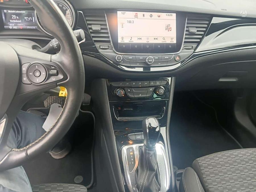 Melns Opel Astra 2018 Viļņa, ar dzinēja tilpumu 1.60 L un nobraukumu 197 tūkst. km par 6999 €, foto 4 vietnē AUTOMOTO.COM.LV