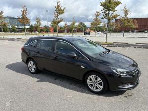 Black Opel Astra 2018 in Klaipeda, with an engine capacity of 1.60 L and mileage of 240 thousand km for 6000 €, photo 4 on AUTOMOTO.COM.LV