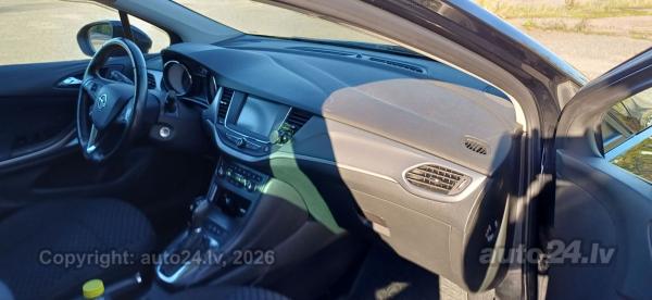 Black Opel Astra 2018 in Tallinn, with an engine capacity of 1.60 L and mileage of 121 thousand km for 10000 €, photo 11 on AUTOMOTO.COM.LV