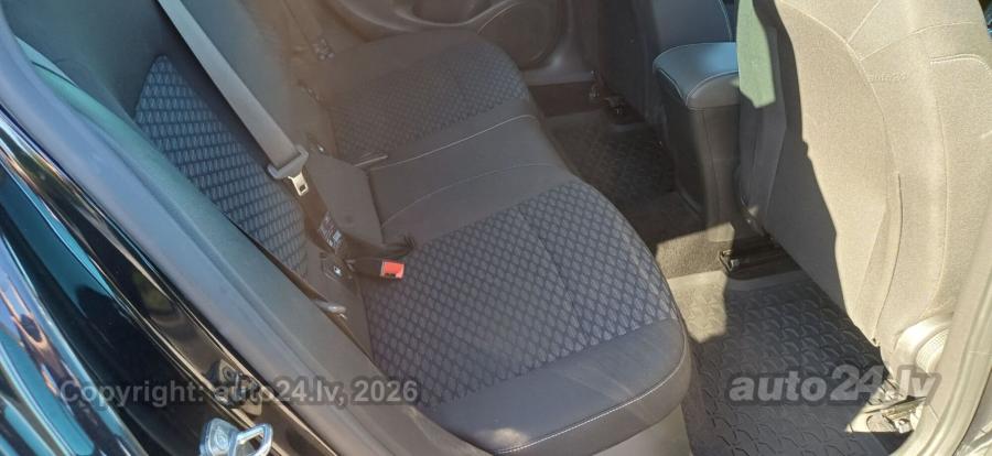 Melns Opel Astra 2018 Tallina, ar dzinēja tilpumu 1.60 L un nobraukumu 121 tūkst. km par 10000 €, foto 14 vietnē AUTOMOTO.COM.LV
