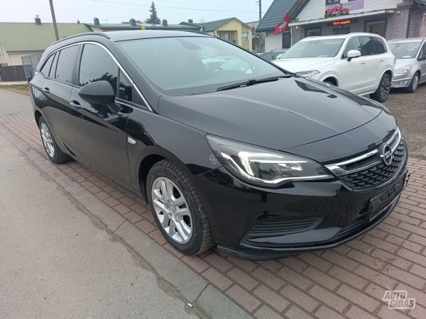 Black Opel Astra 2019 in Kaunas, with an engine capacity of 1.60 L and mileage of 225 thousand km for 6500 €, photo 4 on AUTOMOTO.COM.LV