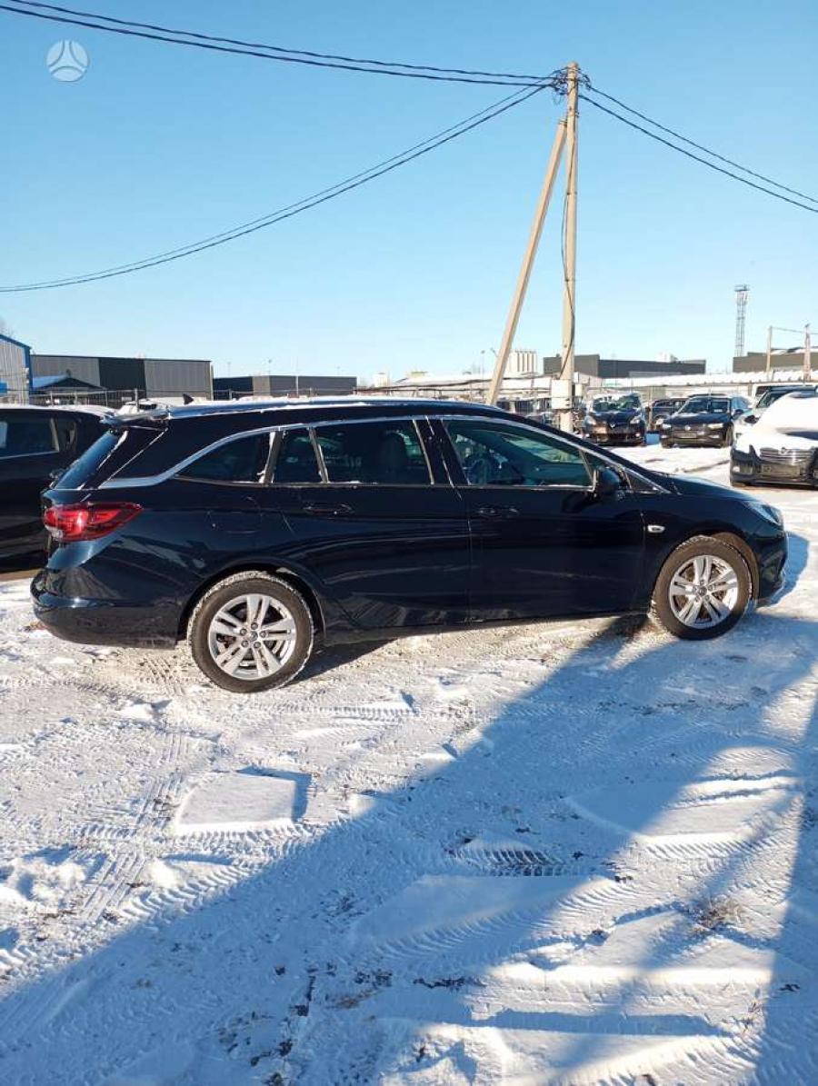 Black Opel Astra 2019 in Kaunas, with an engine capacity of 1.60 L and mileage of 170 thousand km for 6900 €, photo 5 on AUTOMOTO.COM.LV