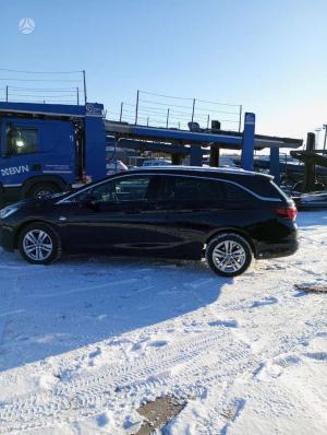 Black Opel Astra 2019 in Kaunas, with an engine capacity of 1.60 L and mileage of 170 thousand km for 6900 €, photo 6 on AUTOMOTO.COM.LV