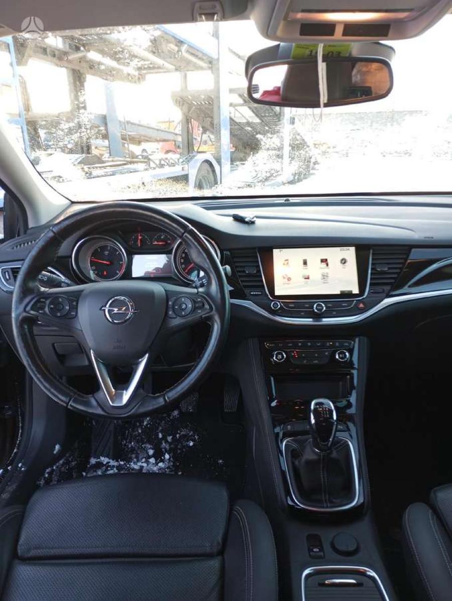 Black Opel Astra 2019 in Kaunas, with an engine capacity of 1.60 L and mileage of 170 thousand km for 6900 €, photo 19 on AUTOMOTO.COM.LV