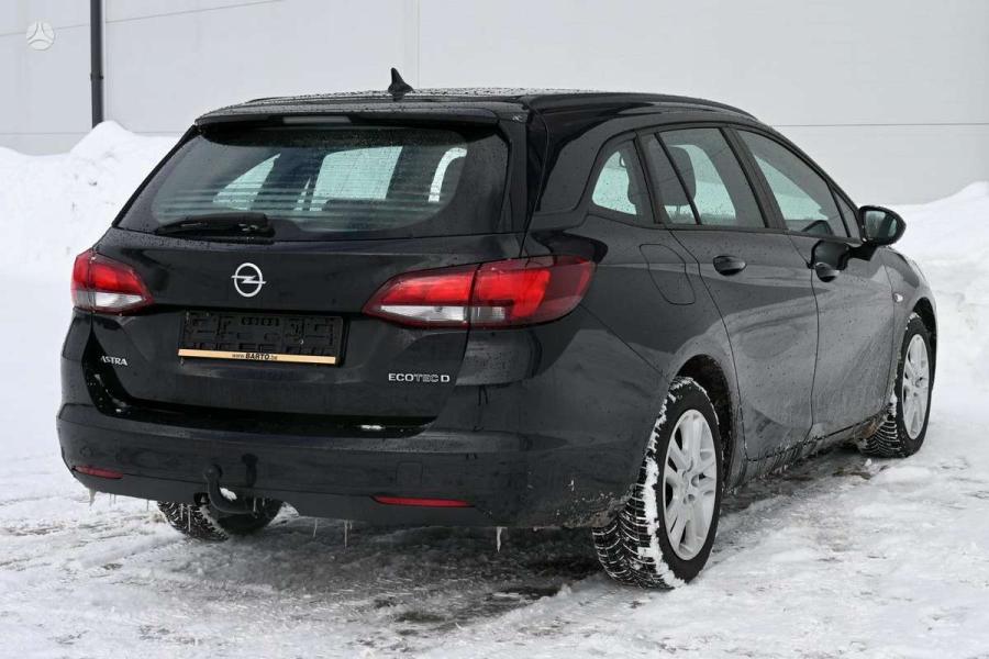 Black Opel Astra 2019 in Kretinga, with an engine capacity of 1.60 L and mileage of 239 thousand km for 5950 €, photo 6 on AUTOMOTO.COM.LV