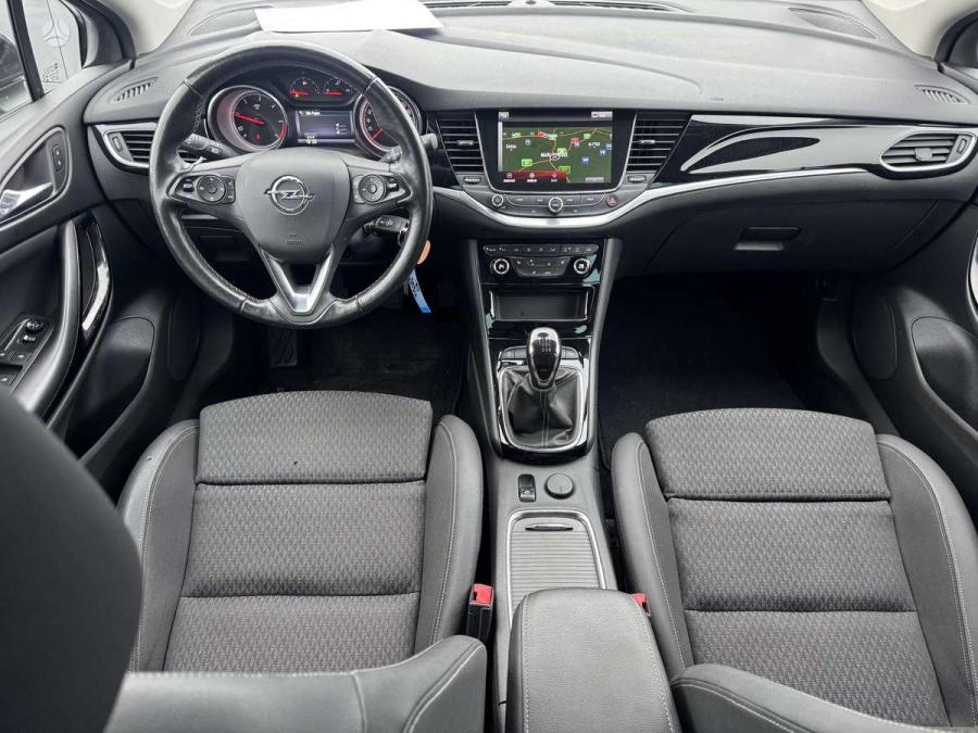 Melns Opel Astra 2019 Marijampole, ar dzinēja tilpumu 1.60 L un nobraukumu 140 tūkst. km par 8800 €, foto 10 vietnē AUTOMOTO.COM.LV