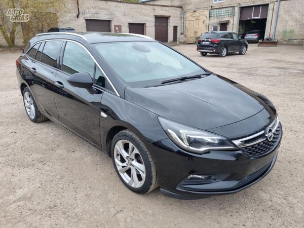 Black Opel Astra 2019 in Pakruojis, with an engine capacity of 1.60 L and mileage of 175 thousand km for 6500 €, photo 3 on AUTOMOTO.COM.LV