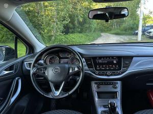 Black Opel Astra 2019 in Kaunas, with an engine capacity of 1.60 L and mileage of 190 thousand km for 6550 €, photo 14 on AUTOMOTO.COM.LV