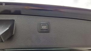 Black Opel Astra 2019 in Marijampole, with an engine capacity of 1.60 L and mileage of 180 thousand km for 7400 €, photo 13 on AUTOMOTO.COM.LV