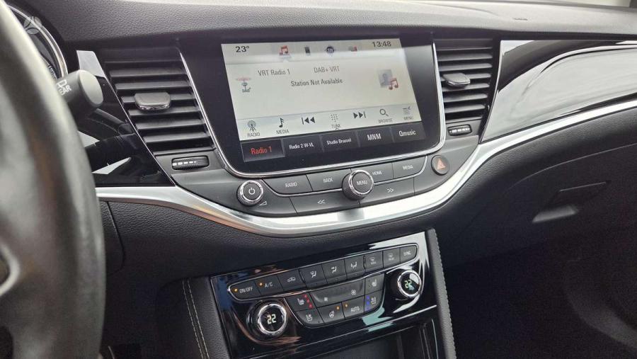 Black Opel Astra 2019 in Marijampole, with an engine capacity of 1.60 L and mileage of 180 thousand km for 7400 €, photo 29 on AUTOMOTO.COM.LV