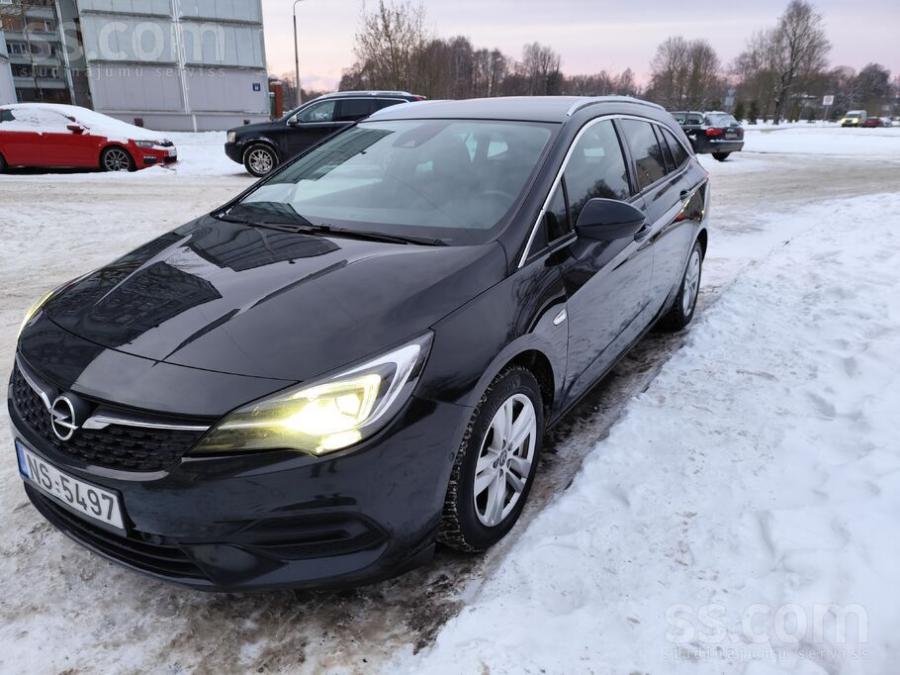 Black Opel Astra 2020 in Riga, with an engine capacity of 1.50 L and mileage of 140 thousand km for 8900 €, photo 2 on AUTOMOTO.COM.LV