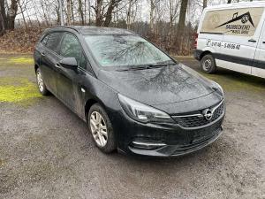 Black Opel Astra 2020 in Kaunas, with an engine capacity of 1.50 L and mileage of 108 thousand km for 6990 €, photo  on AUTOMOTO.COM.LV