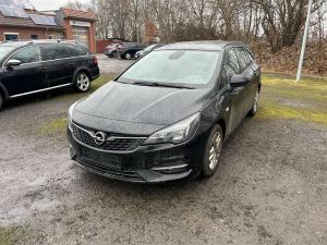 Black Opel Astra 2020 in Kaunas, with an engine capacity of 1.50 L and mileage of 108 thousand km for 6990 €, photo 3 on AUTOMOTO.COM.LV