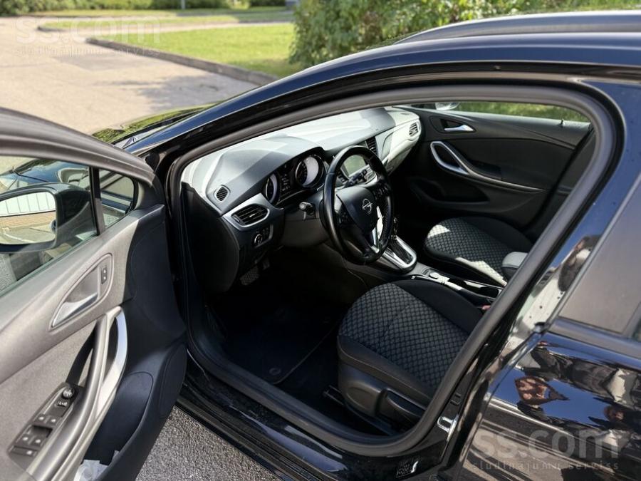 Black Opel Astra 2020 in Riga, with an engine capacity of 1.50 L and mileage of 260 thousand km for 7800 €, photo 7 on AUTOMOTO.COM.LV