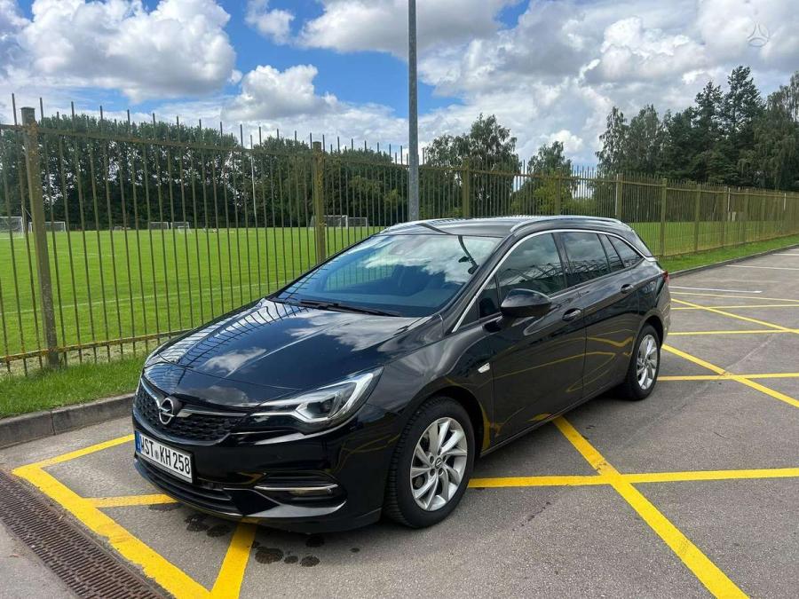 Melns Opel Astra 2020 Marijampole, ar dzinēja tilpumu 1.20 L un nobraukumu 150 tūkst. km par 6500 €, foto 1 vietnē AUTOMOTO.COM.LV