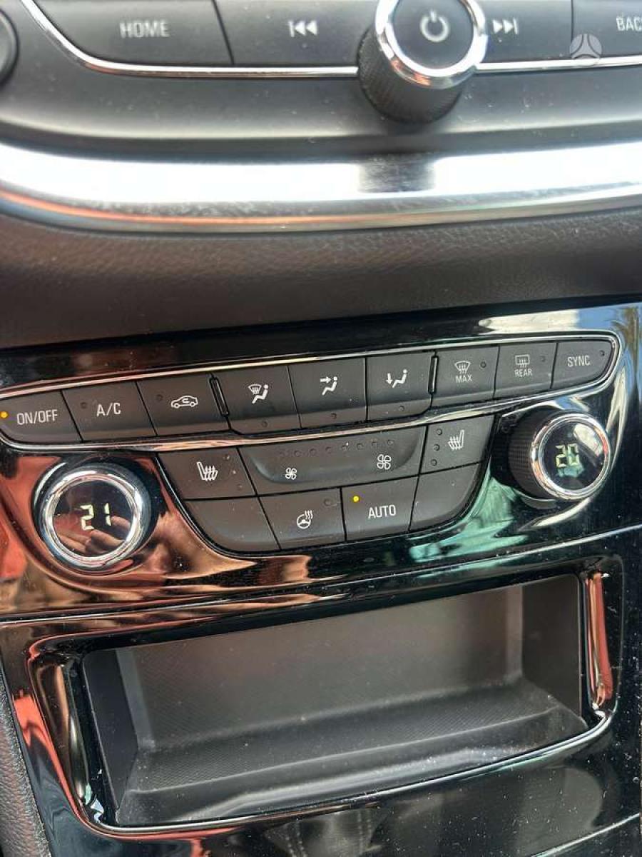 Melns Opel Astra 2020 Marijampole, ar dzinēja tilpumu 1.20 L un nobraukumu 150 tūkst. km par 6500 €, foto 4 vietnē AUTOMOTO.COM.LV