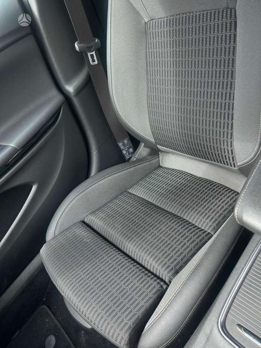 Melns Opel Astra 2020 Marijampole, ar dzinēja tilpumu 1.20 L un nobraukumu 150 tūkst. km par 6500 €, foto 13 vietnē AUTOMOTO.COM.LV