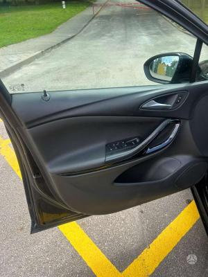 Melns Opel Astra 2020 Marijampole, ar dzinēja tilpumu 1.20 L un nobraukumu 150 tūkst. km par 6500 €, foto 15 vietnē AUTOMOTO.COM.LV