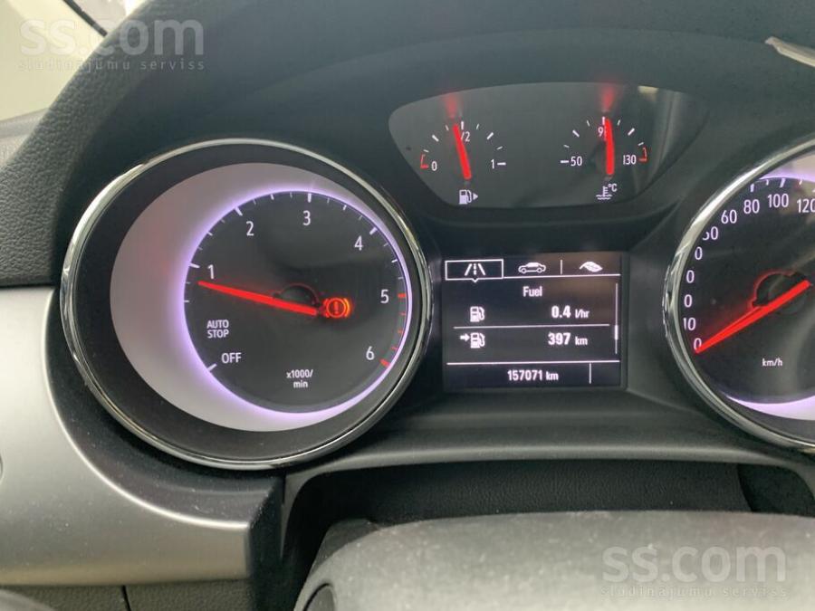 Black Opel Astra 2020 in Riga, with an engine capacity of 1.60 L and mileage of 157 thousand km for 6300 €, photo 7 on AUTOMOTO.COM.LV