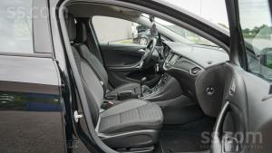 Black Opel Astra 2021 in Riga, with an engine capacity of 1.50 L and mileage of 205 thousand km for 6950 €, photo 11 on AUTOMOTO.COM.LV