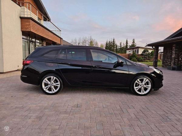 Melns Opel Astra 2021 Pakruojis, ar dzinēja tilpumu 1.20 L un nobraukumu 72 tūkst. km par 7450 €, foto 5 vietnē AUTOMOTO.COM.LV